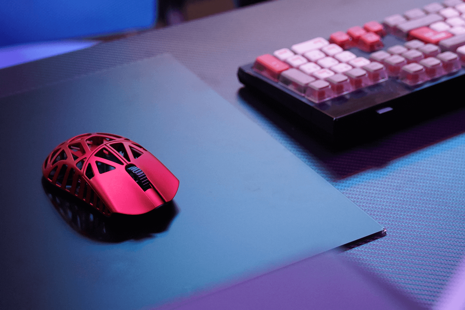 Premium Magnesium Gaming Mouse: Unleash Precision and Style